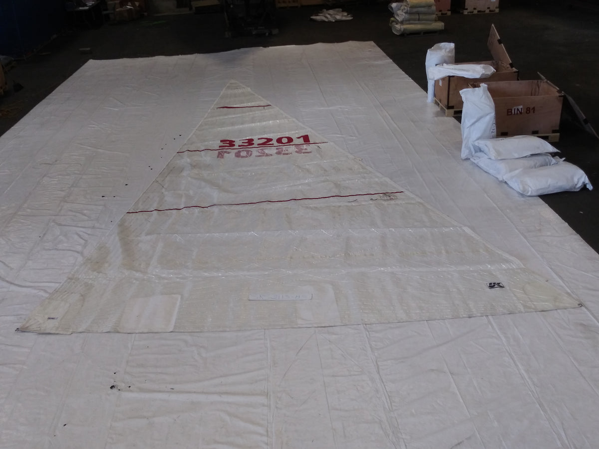 Mylar/Kevlar Genoa by UK Sails in Good Condition 34' Luff – Sailbrite ...